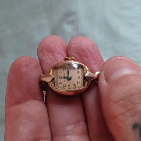 Bulova | Accessories | Ladies Very Small Bulova Watch 4kt Gold Filled ...